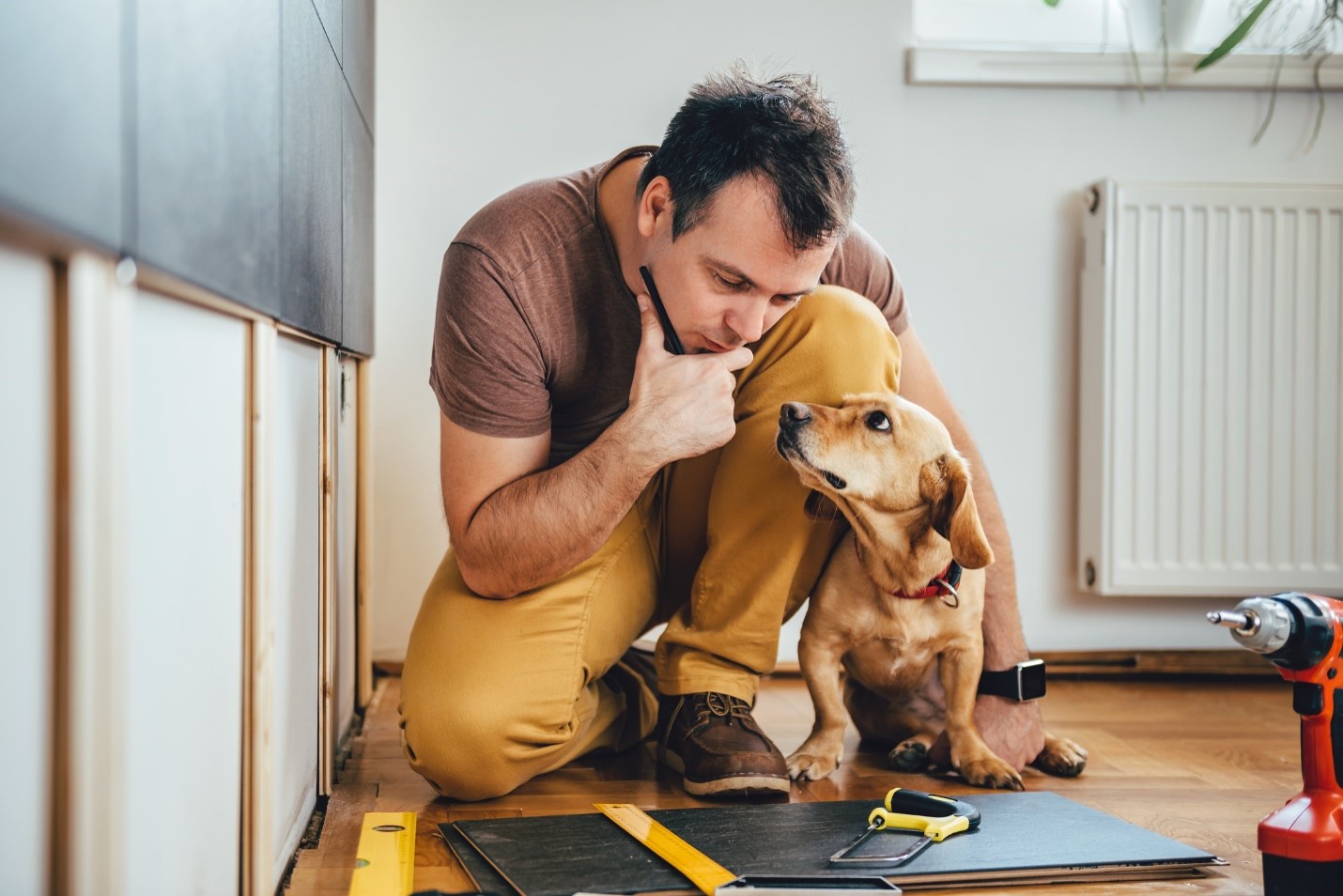 DIY Versus Hiring a Contractor - Renozee